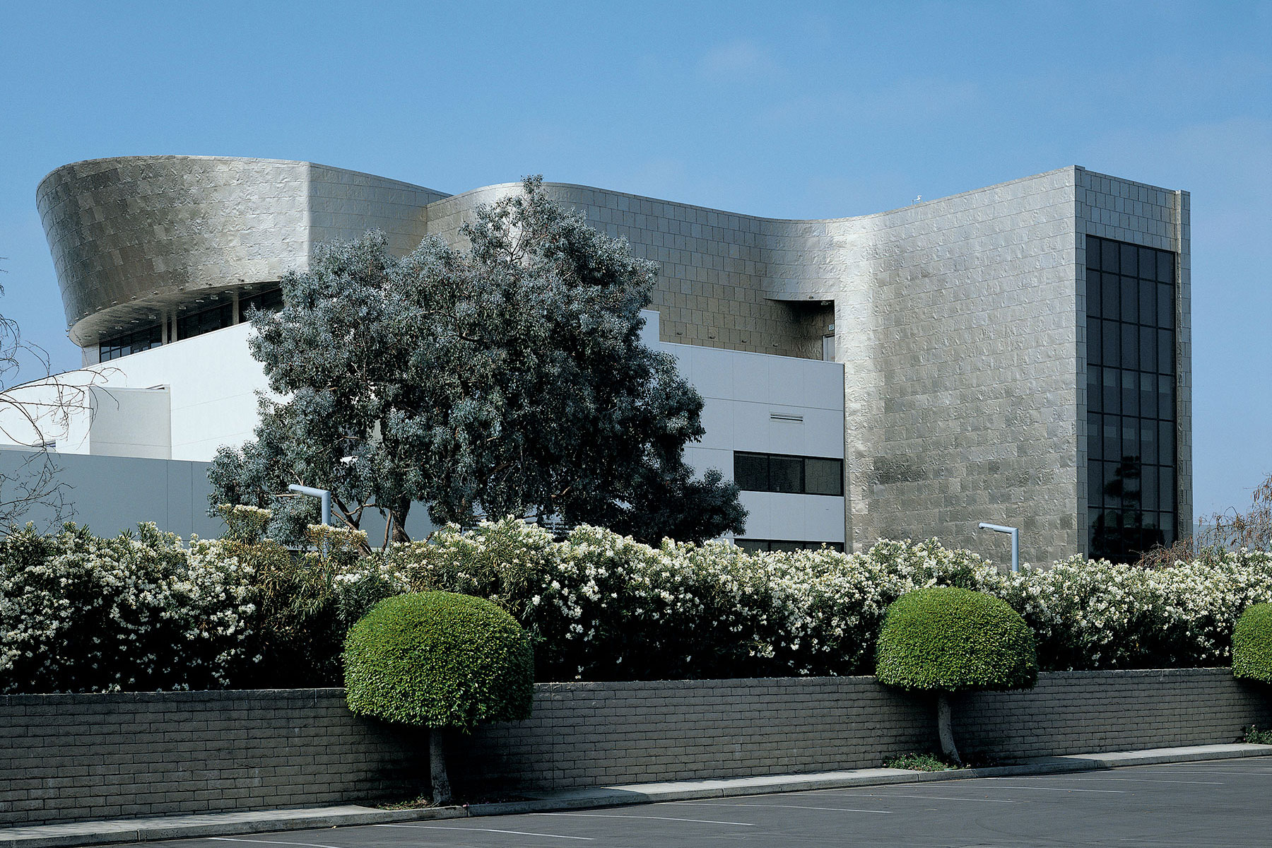 Cerritos Millennium Library | CMF Inc
